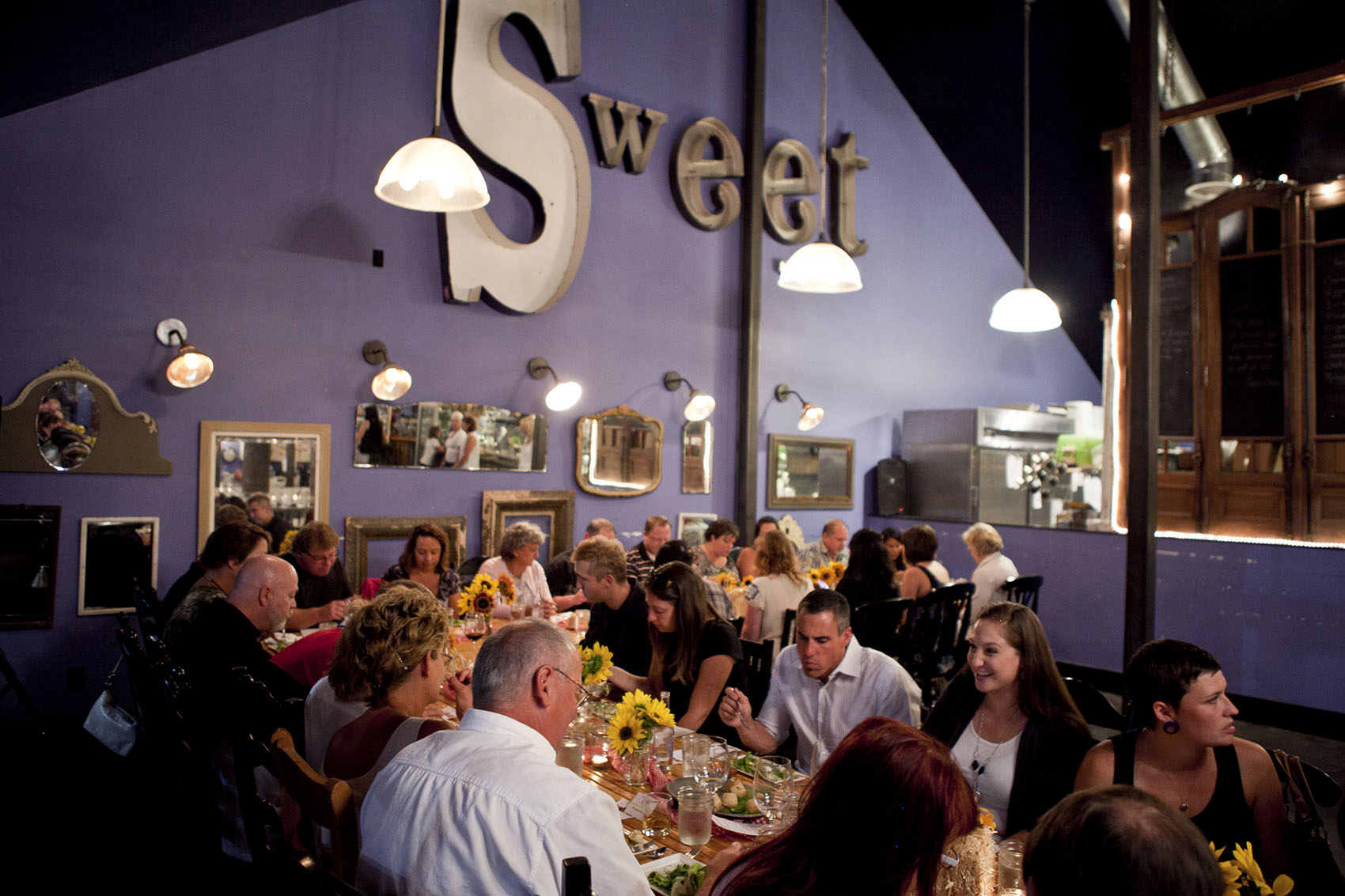 Photo Gallery – Big Table